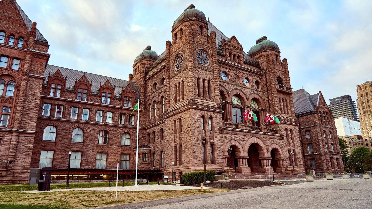Ontario has to pay public sector workers $6B and counting in Bill 124 compensation - OMNI